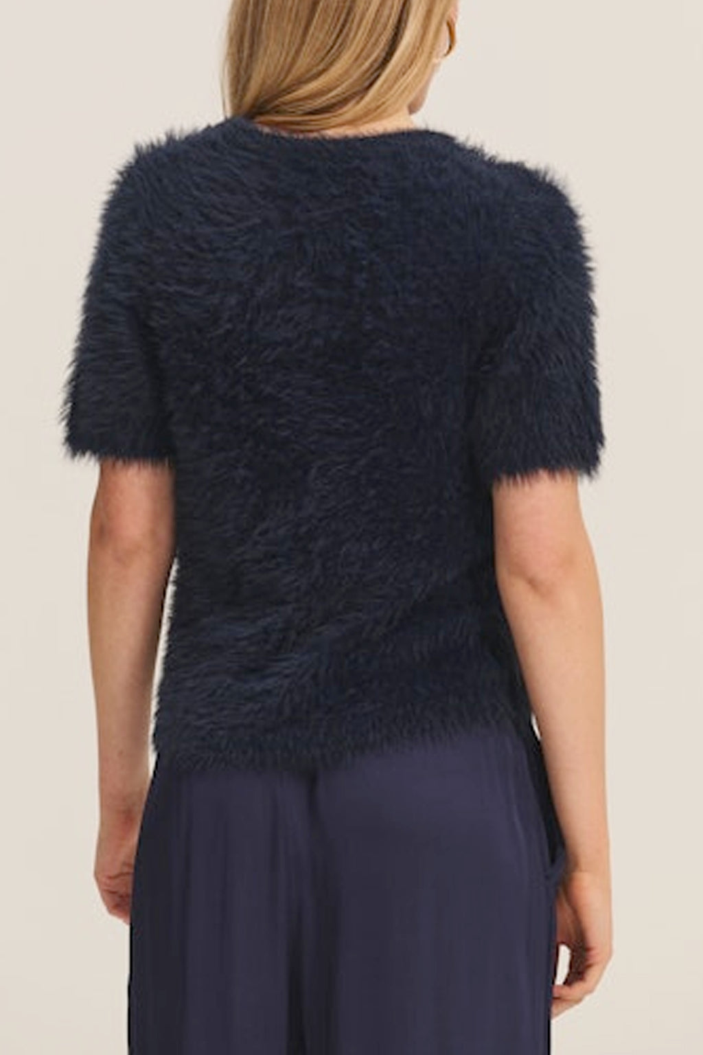 Kit Fuzzy Sweater – Pinkadot
